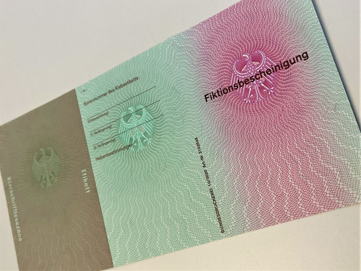 Fiktionsbescheinigung oder Aufenthaltsgenehmigung: Wie geht es für ...